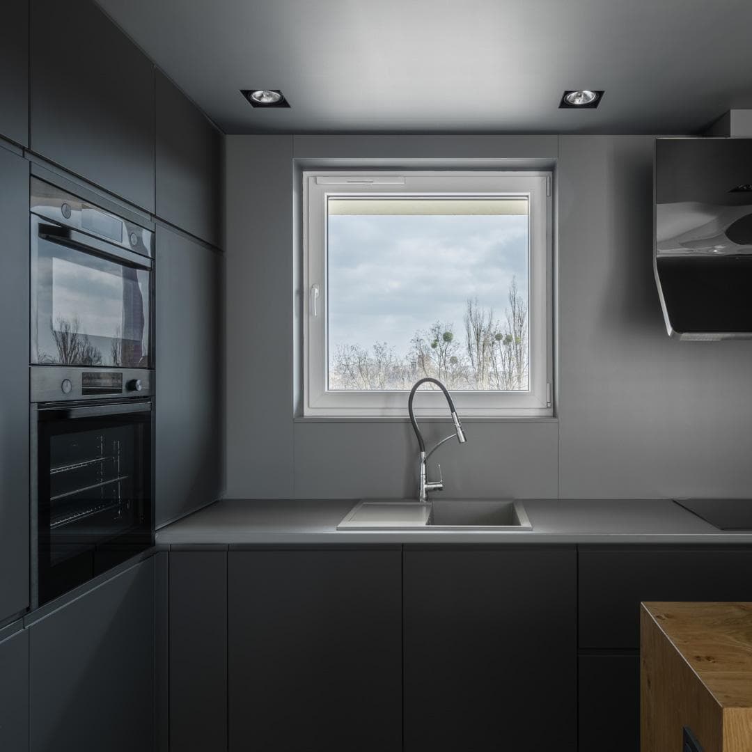 Premium antrasitt grå kontaktplast | Selvklebende folie - Lindas Dekor