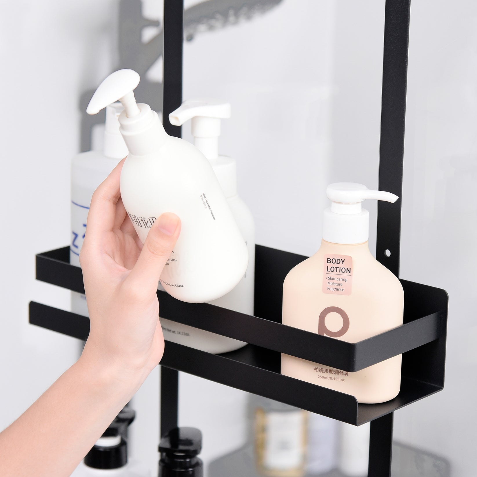 Dusjhylle, sort metall | Oppbevaring - Lindas Dekor